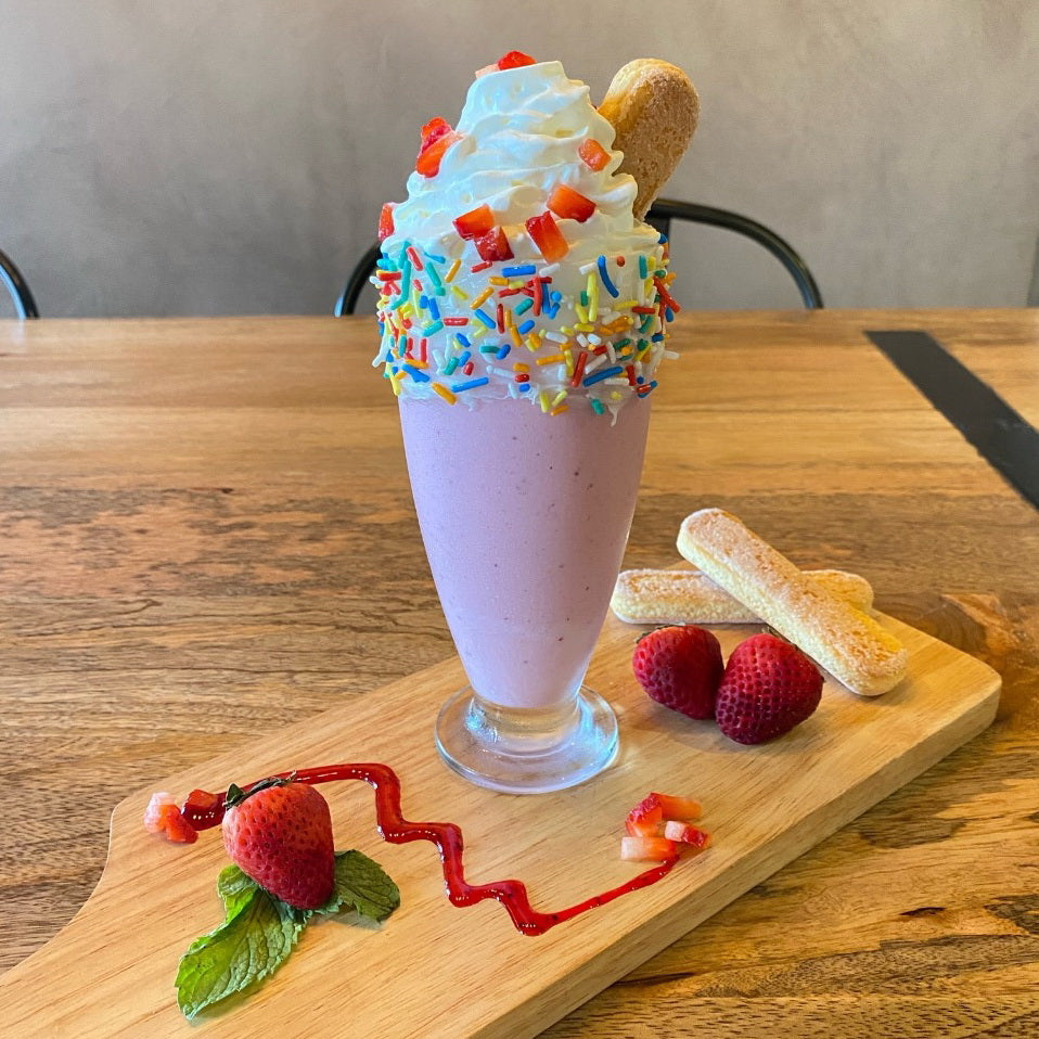 Strawberry Milkshake – Pulcinella Dubai